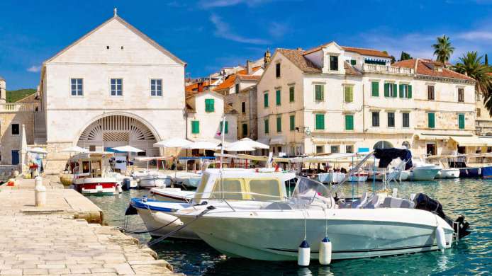 Die 11 Sehenswürdigkeiten auf Hvar | Costa Kreuzfahrten