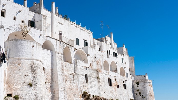 Matera, Ostuni, Alberobello. Besuchen Sie drei ganz besondere Kleinode.